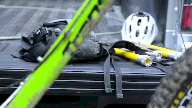 Trail Boss Packable Trail Tool Video - Pinkbike