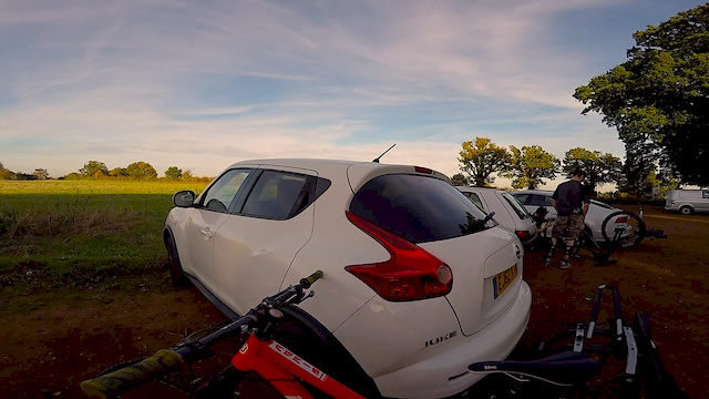 Chicksands loads a trails Video - Pinkbike