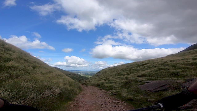 Gap descent, Brecon Beacons Video - Pinkbike